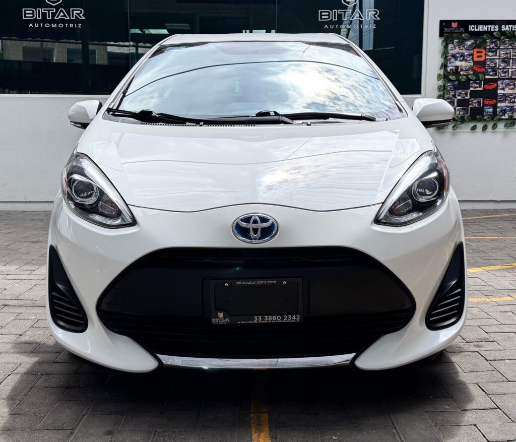 Toyota Prius C Hibrido 2020 - Bitar Automotriz